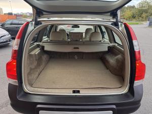 Volvo XC70 2006 in Jonava, with an engine capacity of 2.40 L and mileage of 390 thousand km for 4150 €, photo 23 on AUTOMOTO.COM.LV