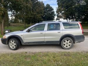 Volvo XC70 2006 in Vilnius, with an engine capacity of 2.40 L and mileage of 368 thousand km for 1699 €, photo 3 on AUTOMOTO.COM.LV