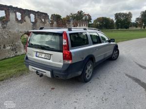 Volvo XC70 2006 in Vilnius, with an engine capacity of 2.40 L and mileage of 368 thousand km for 1699 €, photo 5 on AUTOMOTO.COM.LV