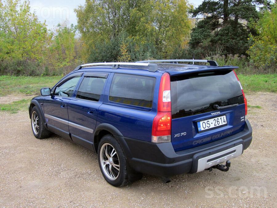 Volvo XC70 2006 in Riga, with an engine capacity of 2.40 L and mileage of 0 thousand km for 3990 €, photo 6 on AUTOMOTO.COM.LV