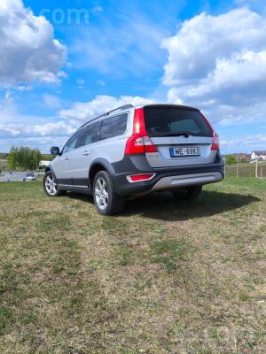 Volvo XC70 2007 in Daugavpils, with an engine capacity of 2.40 L and mileage of 299 thousand km for 4600 €, photo 1 on AUTOMOTO.COM.LV