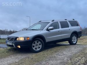 Volvo XC70 2007 Rīga, ar dzinēja tilpumu 2.40 L un nobraukumu 257 tūkst. km par 4950 €, foto 4 vietnē AUTOMOTO.COM.LV