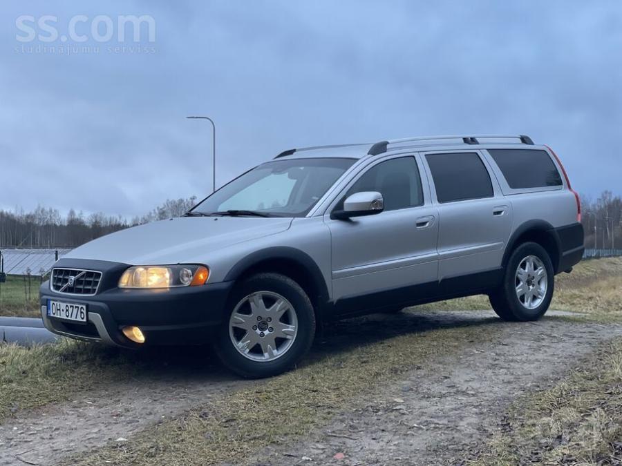Volvo XC70 2007 Rīga, ar dzinēja tilpumu 2.40 L un nobraukumu 257 tūkst. km par 4950 €, foto 4 vietnē AUTOMOTO.COM.LV