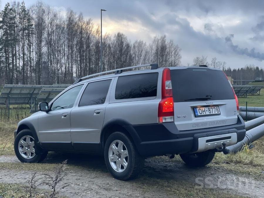 Volvo XC70 2007 Rīga, ar dzinēja tilpumu 2.40 L un nobraukumu 257 tūkst. km par 4950 €, foto 9 vietnē AUTOMOTO.COM.LV