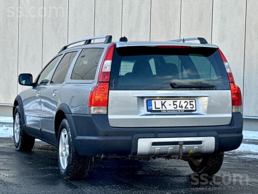 Volvo XC70 2007 Rīga, ar dzinēja tilpumu 2.40 L un nobraukumu 310 tūkst. km par 3170 €, foto 3 vietnē AUTOMOTO.COM.LV