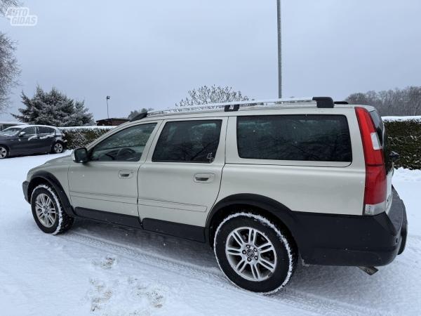 Volvo XC70 2007 in Vilnius, with an engine capacity of 2.40 L and mileage of 269 thousand km for 4150 €, photo 6 on AUTOMOTO.COM.LV