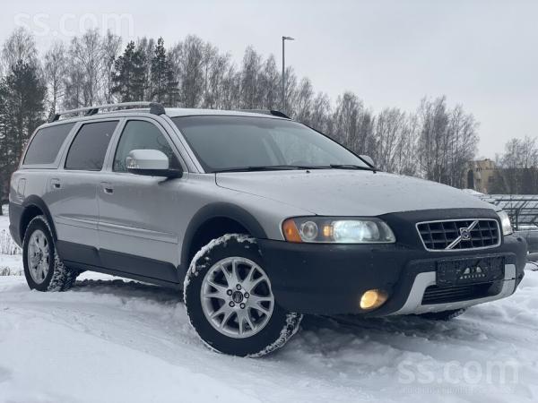 Volvo XC70 2007 in Riga, with an engine capacity of 2.40 L and mileage of 327 thousand km for 4150 €, photo 5 on AUTOMOTO.COM.LV