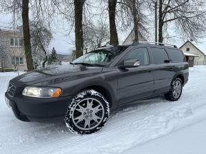 Volvo XC70 2007 Kelmė, ar dzinēja tilpumu 2.40 L un nobraukumu 353 tūkst. km par 3250 €, foto  vietnē AUTOMOTO.COM.LV