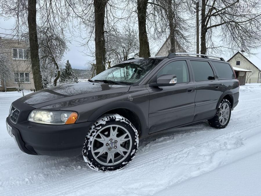 Volvo XC70 2007 in Kelme, with an engine capacity of 2.40 L and mileage of 353 thousand km for 3250 €, photo 1 on AUTOMOTO.COM.LV