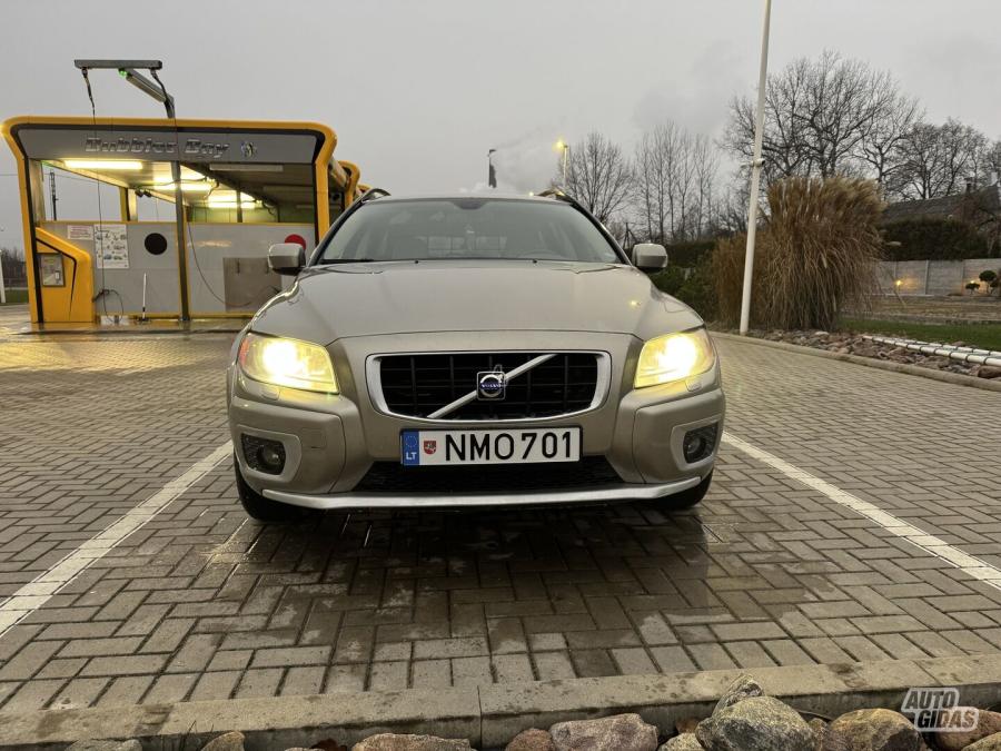 Volvo XC70 2007 Tauragė, ar dzinēja tilpumu 2.40 L un nobraukumu 400 tūkst. km par 4500 €, foto 1 vietnē AUTOMOTO.COM.LV