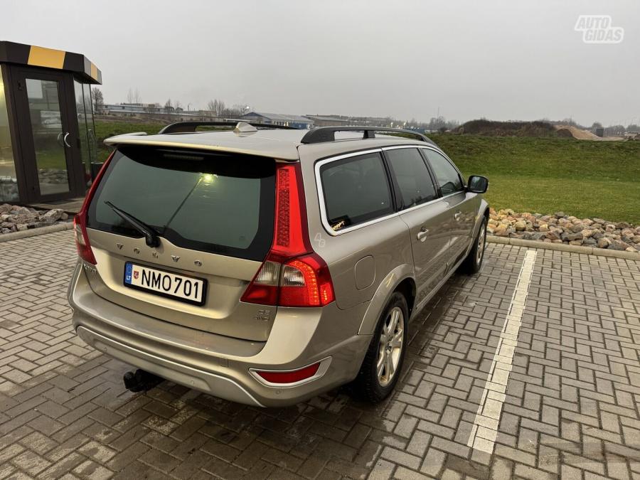Volvo XC70 2007 Tauragė, ar dzinēja tilpumu 2.40 L un nobraukumu 400 tūkst. km par 4500 €, foto 7 vietnē AUTOMOTO.COM.LV
