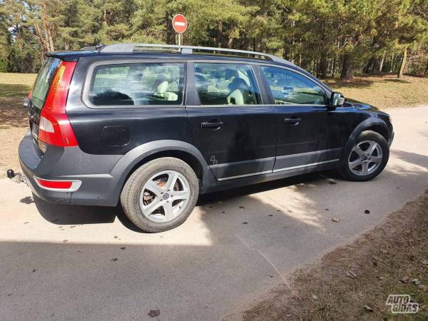 Volvo XC70 2007 in Akmene, with an engine capacity of 2.40 L and mileage of 360 thousand km for 4850 €, photo 4 on AUTOMOTO.COM.LV