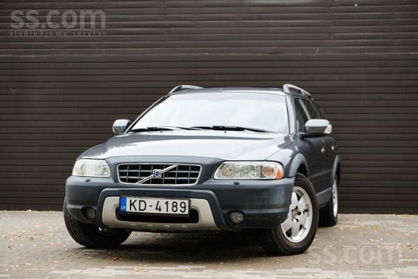 Volvo XC70 2007 in Riga, with an engine capacity of 2.40 L and mileage of 300 thousand km for 5500 €, photo 1 on AUTOMOTO.COM.LV