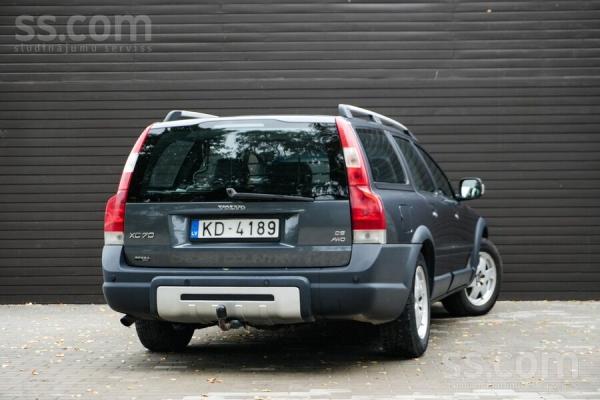 Volvo XC70 2007 in Riga, with an engine capacity of 2.40 L and mileage of 300 thousand km for 5500 €, photo 3 on AUTOMOTO.COM.LV