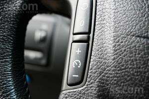 Volvo XC70 2007 in Riga, with an engine capacity of 2.40 L and mileage of 300 thousand km for 5500 €, photo 9 on AUTOMOTO.COM.LV