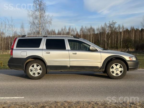 Вольво ХС70 2007 в Рига, объемом двигателя 2.40 л и пробегом 274 тыс. км за 3500 €, фото 5 на AUTOMOTO.COM.LV