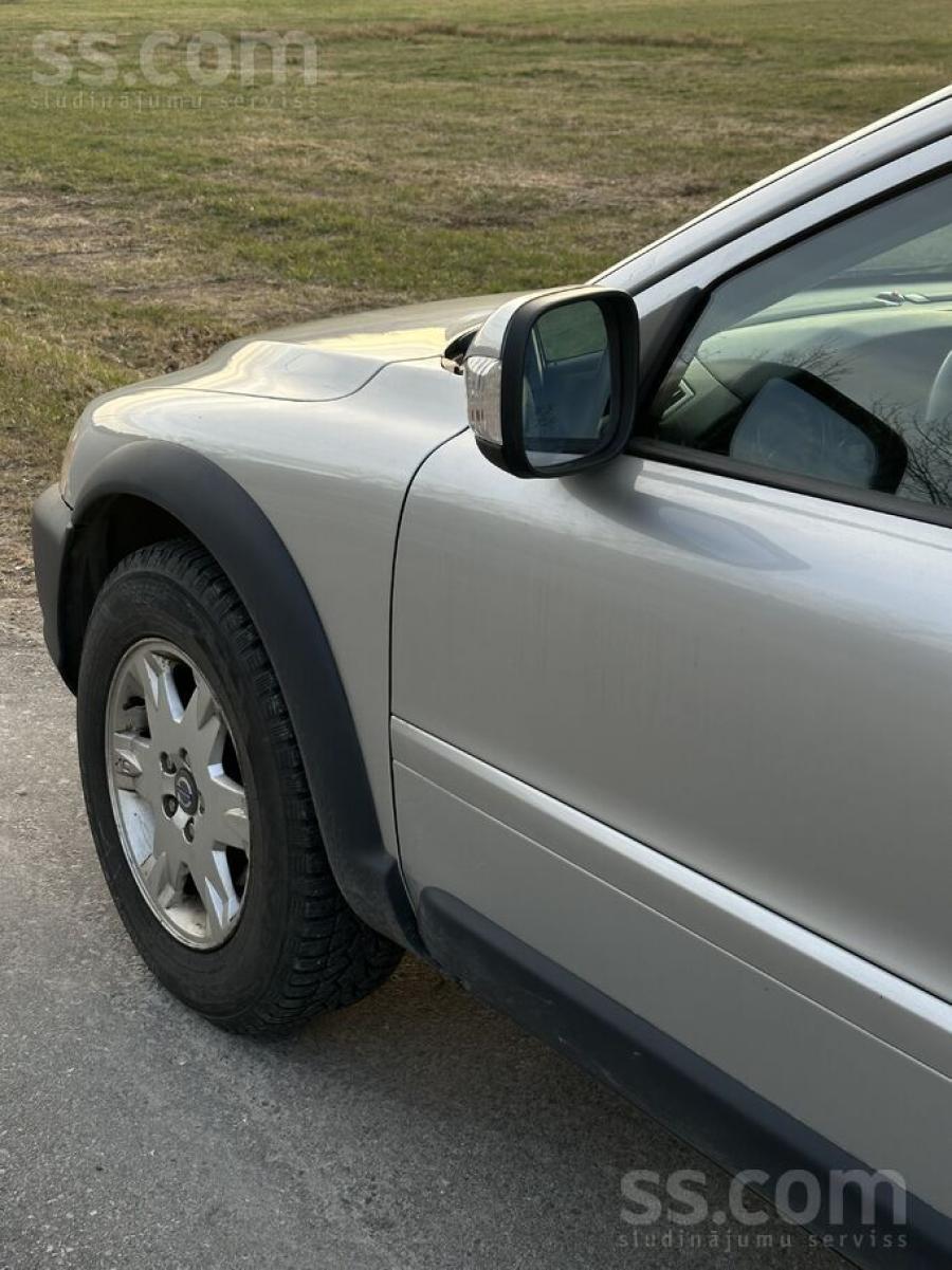 Volvo XC70 2007 Rīga, ar dzinēja tilpumu 2.40 L un nobraukumu 274 tūkst. km par 3500 €, foto 15 vietnē AUTOMOTO.COM.LV