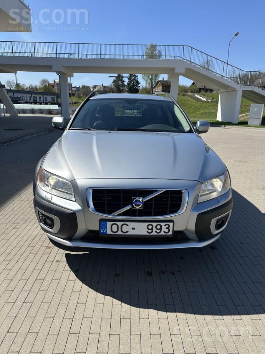 Volvo XC70 2007 Rēzekne, ar dzinēja tilpumu 2.40 L un nobraukumu 315 tūkst. km par 5980 €, foto 3 vietnē AUTOMOTO.COM.LV