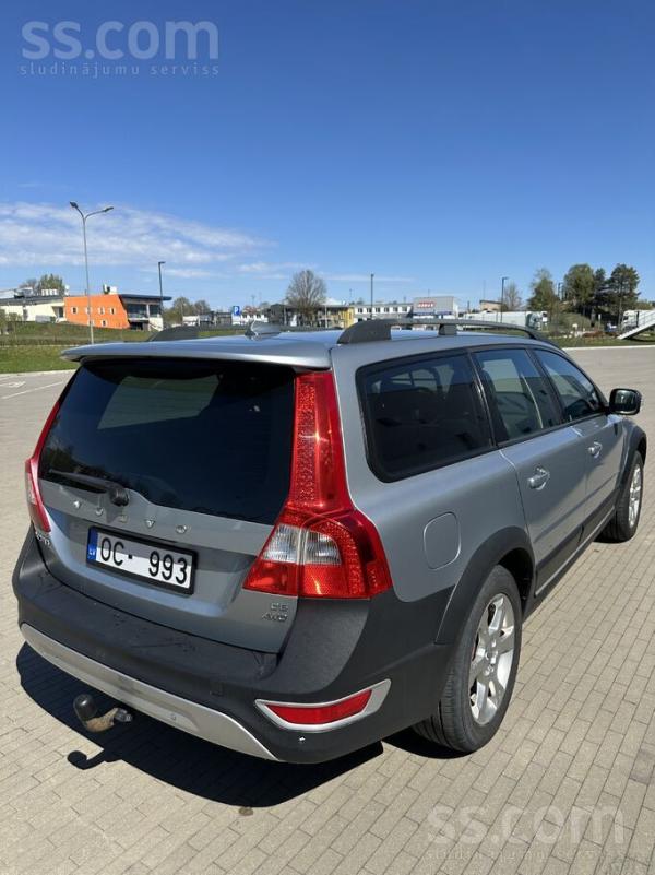 Volvo XC70 2007 Rēzekne, ar dzinēja tilpumu 2.40 L un nobraukumu 315 tūkst. km par 5980 €, foto 6 vietnē AUTOMOTO.COM.LV
