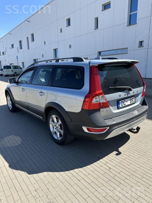 Volvo XC70 2007 Rēzekne, ar dzinēja tilpumu 2.40 L un nobraukumu 315 tūkst. km par 5980 €, foto 8 vietnē AUTOMOTO.COM.LV
