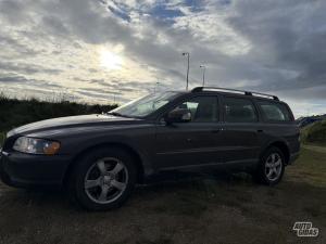 Volvo XC70 2007 in Vilnius, with an engine capacity of 2.40 L and mileage of 0 thousand km for 2750 €, photo 12 on AUTOMOTO.COM.LV