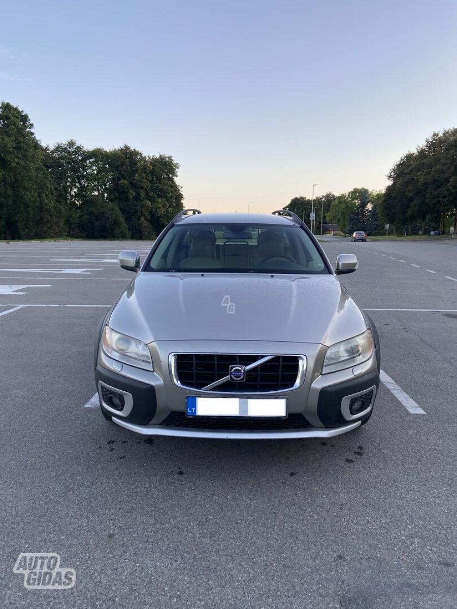 Volvo XC70 2007 in Trakai, with an engine capacity of 2.40 L and mileage of 440 thousand km for 4250 €, photo 3 on AUTOMOTO.COM.LV