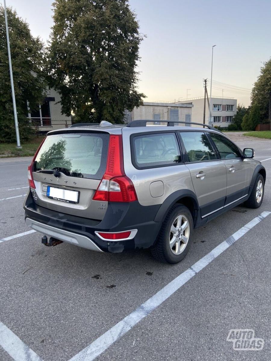 Volvo XC70 2007 in Trakai, with an engine capacity of 2.40 L and mileage of 440 thousand km for 4250 €, photo 8 on AUTOMOTO.COM.LV