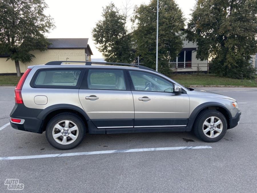 Volvo XC70 2007 in Trakai, with an engine capacity of 2.40 L and mileage of 440 thousand km for 4250 €, photo 9 on AUTOMOTO.COM.LV