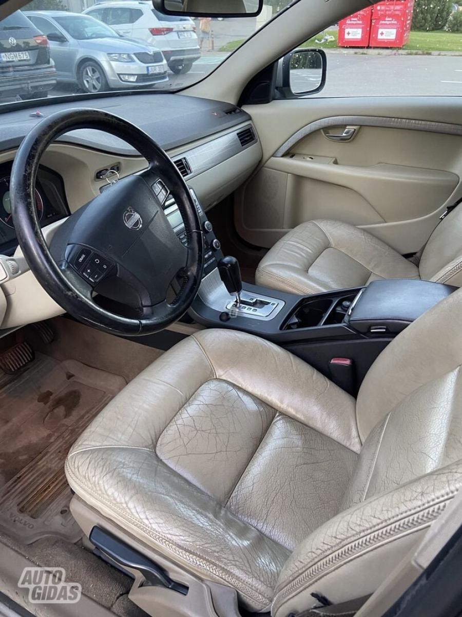 Volvo XC70 2007 in Trakai, with an engine capacity of 2.40 L and mileage of 440 thousand km for 4250 €, photo 10 on AUTOMOTO.COM.LV