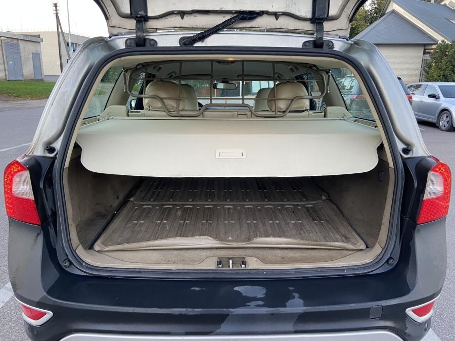 Volvo XC70 2007 in Trakai, with an engine capacity of 2.40 L and mileage of 440 thousand km for 4250 €, photo 13 on AUTOMOTO.COM.LV