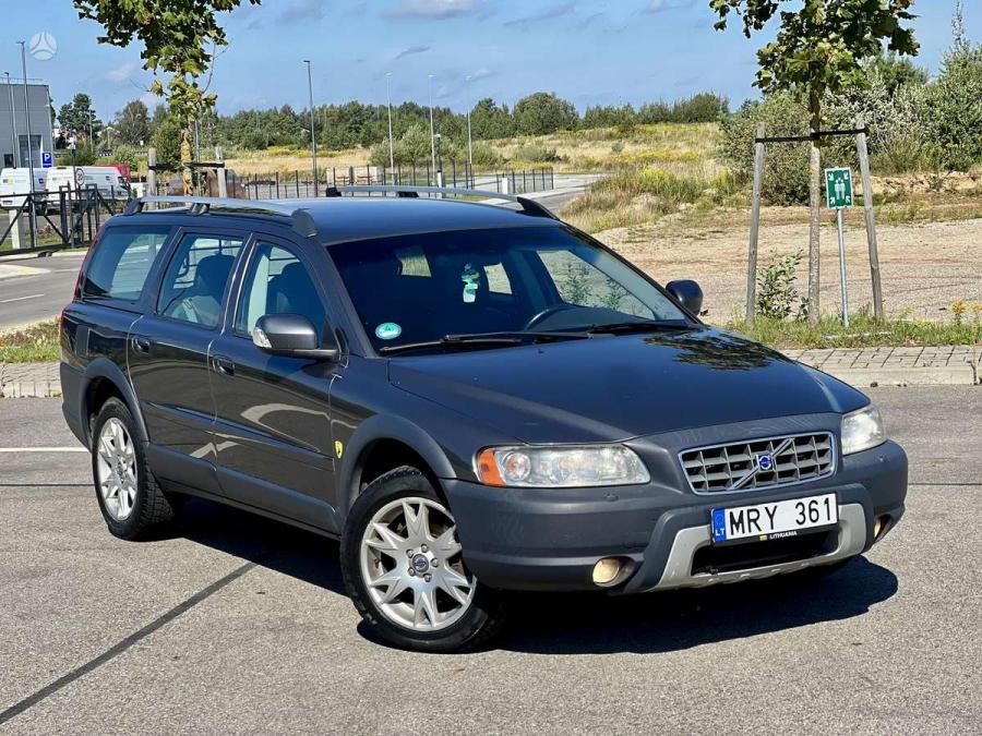 Volvo XC70 2007 in Vilnius, with an engine capacity of 2.40 L and mileage of 330 thousand km for 3800 €, photo 1 on AUTOMOTO.COM.LV