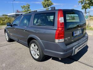 Volvo XC70 2007 in Vilnius, with an engine capacity of 2.40 L and mileage of 330 thousand km for 3800 €, photo 8 on AUTOMOTO.COM.LV