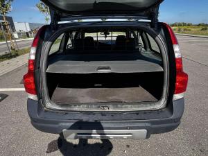 Volvo XC70 2007 in Vilnius, with an engine capacity of 2.40 L and mileage of 330 thousand km for 3800 €, photo 16 on AUTOMOTO.COM.LV