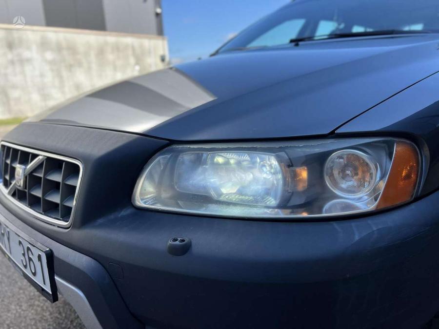 Volvo XC70 2007 in Vilnius, with an engine capacity of 2.40 L and mileage of 330 thousand km for 3800 €, photo 20 on AUTOMOTO.COM.LV