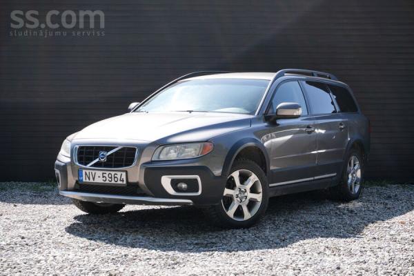 Volvo XC70 2008 in Riga, with an engine capacity of 2.40 L and mileage of 0 thousand km for 7190 €, photo 1 on AUTOMOTO.COM.LV