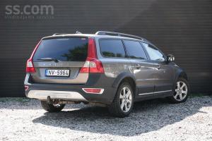 Volvo XC70 2008 in Riga, with an engine capacity of 2.40 L and mileage of 0 thousand km for 7190 €, photo 3 on AUTOMOTO.COM.LV