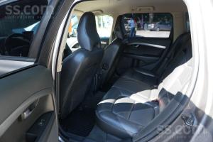 Volvo XC70 2008 in Riga, with an engine capacity of 2.40 L and mileage of 0 thousand km for 7190 €, photo 12 on AUTOMOTO.COM.LV