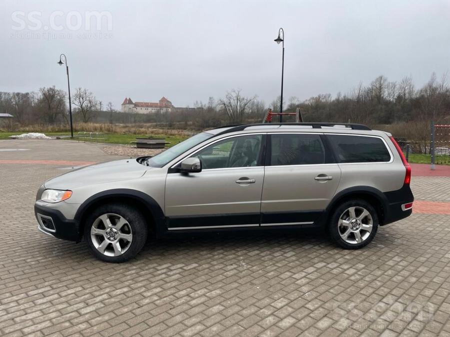 Volvo XC70 2008 Bauska, ar dzinēja tilpumu 2.40 L un nobraukumu 306 tūkst. km par 3950 €, foto 3 vietnē AUTOMOTO.COM.LV