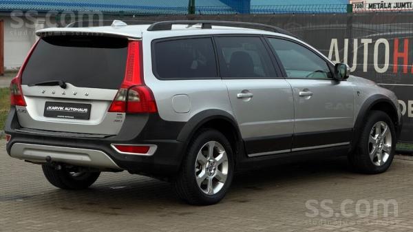 Volvo XC70 2008 in Liepaja, with an engine capacity of 2.40 L and mileage of 403 thousand km for 6500 €, photo 4 on AUTOMOTO.COM.LV