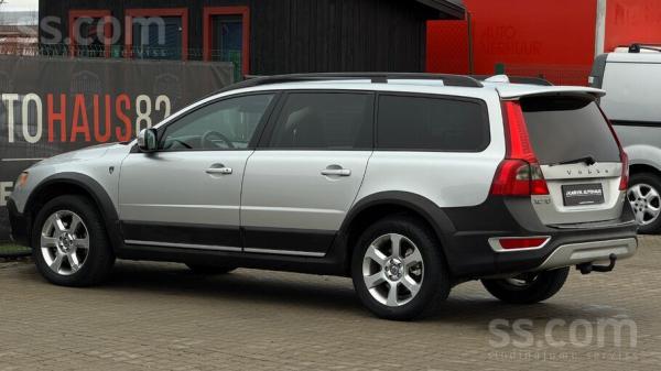 Volvo XC70 2008 in Liepaja, with an engine capacity of 2.40 L and mileage of 403 thousand km for 6500 €, photo 6 on AUTOMOTO.COM.LV
