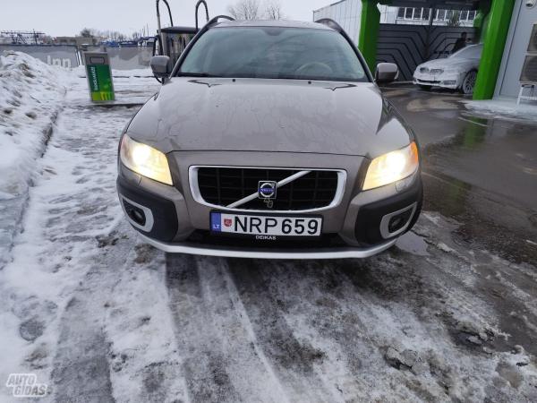 Volvo XC70 2008 in Ukmerge, with an engine capacity of 2.40 L and mileage of 489 thousand km for 4800 €, photo 5 on AUTOMOTO.COM.LV