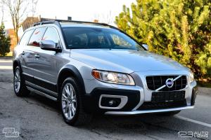 Volvo XC70 2008 in Kretinga, with an engine capacity of 2.40 L and mileage of 382 thousand km for 4999 €, photo 4 on AUTOMOTO.COM.LV