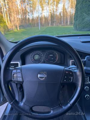 Volvo XC70 2008 Tallina, ar dzinēja tilpumu 2.40 L un nobraukumu 354 tūkst. km par 4499 €, foto 12 vietnē AUTOMOTO.COM.LV