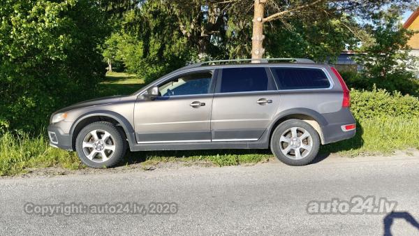 Volvo XC70 2008 in Rakvere, with an engine capacity of 2.40 L and mileage of 383 thousand km for 3000 €, photo 3 on AUTOMOTO.COM.LV