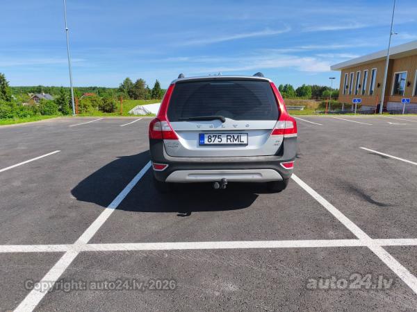 Volvo XC70 2008 in Narva, with an engine capacity of 2.40 L and mileage of 289 thousand km for 6300 €, photo 1 on AUTOMOTO.COM.LV