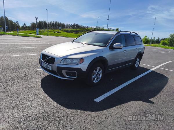Volvo XC70 2008 in Narva, with an engine capacity of 2.40 L and mileage of 289 thousand km for 6300 €, photo 7 on AUTOMOTO.COM.LV
