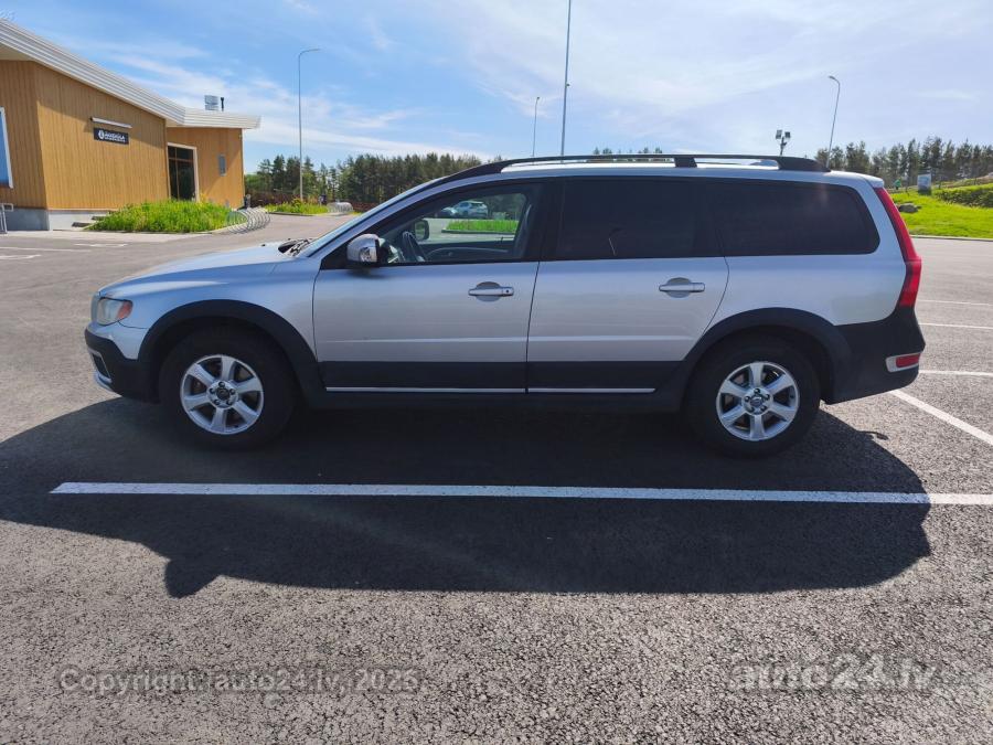 Volvo XC70 2008 in Narva, with an engine capacity of 2.40 L and mileage of 289 thousand km for 6300 €, photo 9 on AUTOMOTO.COM.LV