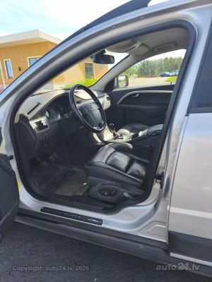 Volvo XC70 2008 in Narva, with an engine capacity of 2.40 L and mileage of 289 thousand km for 6300 €, photo 13 on AUTOMOTO.COM.LV