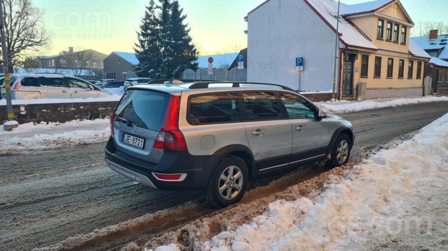 Volvo XC70 2008 Liepāja, ar dzinēja tilpumu 2.40 L un nobraukumu 398 tūkst. km par 3800 €, foto 6 vietnē AUTOMOTO.COM.LV