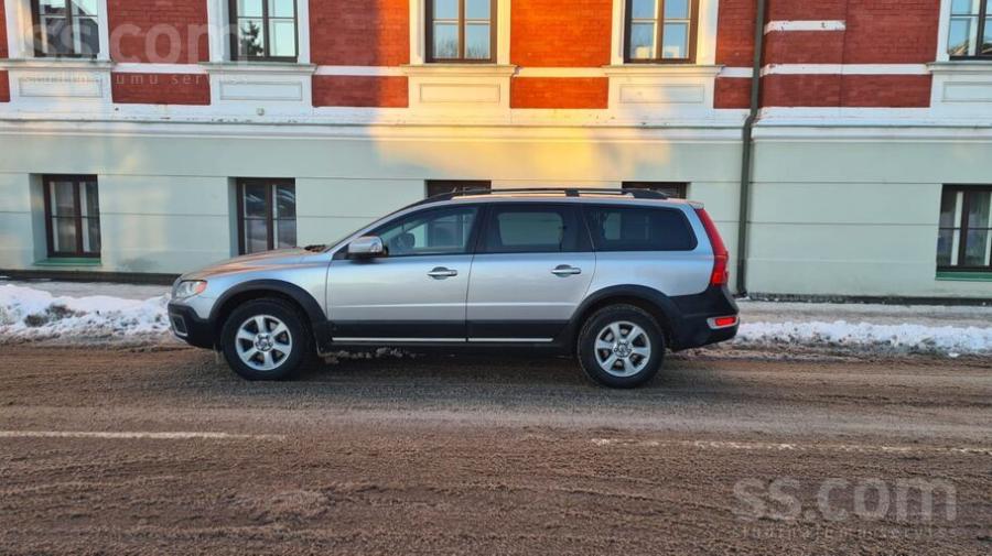 Volvo XC70 2008 Liepāja, ar dzinēja tilpumu 2.40 L un nobraukumu 398 tūkst. km par 3800 €, foto 8 vietnē AUTOMOTO.COM.LV
